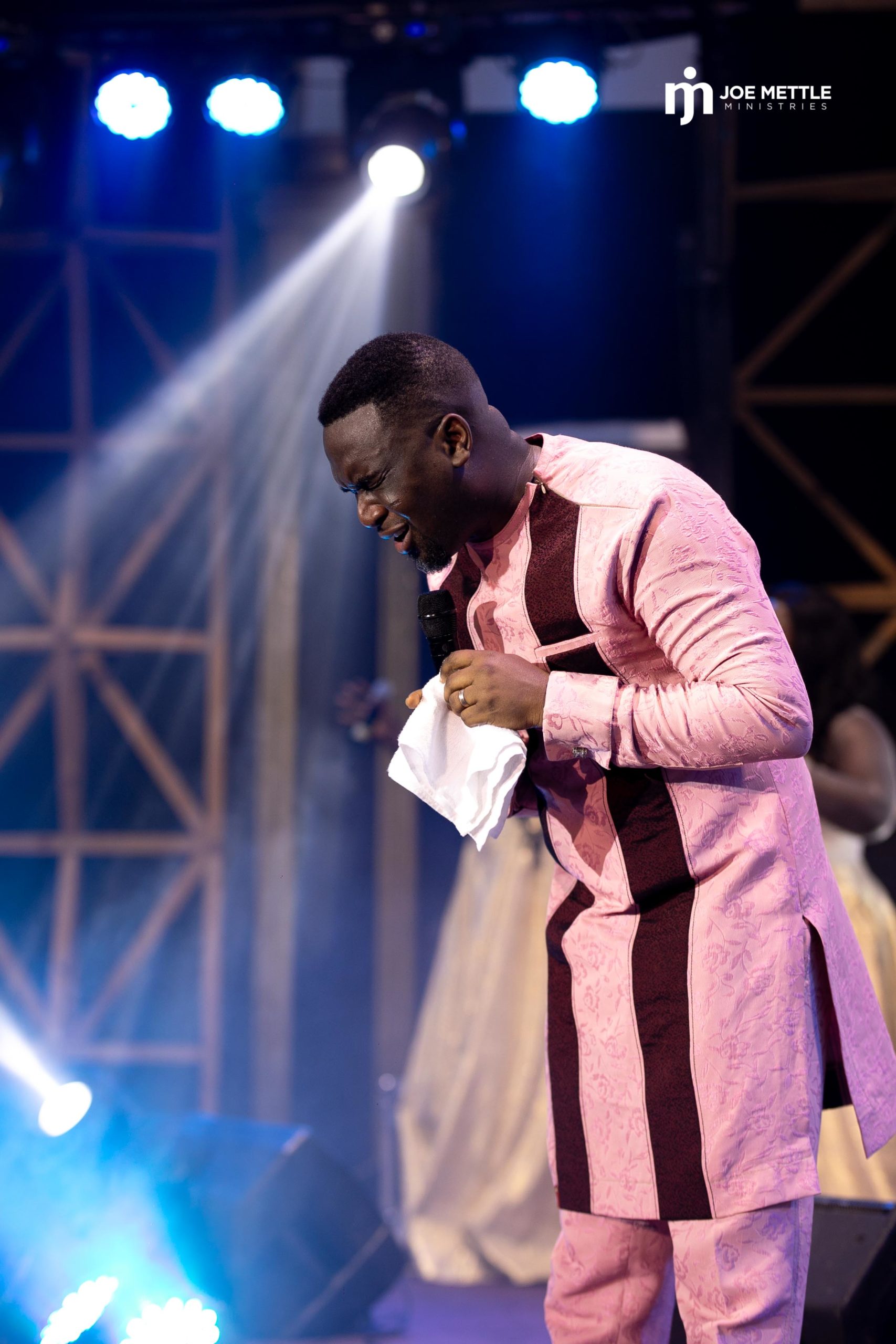 Photos: Joe Mettle begins 'Kadosh' regional tour in Takoradi - The ... Photos: Joe Mettle begins 'Kadosh' regional tour in Takoradi - The ...